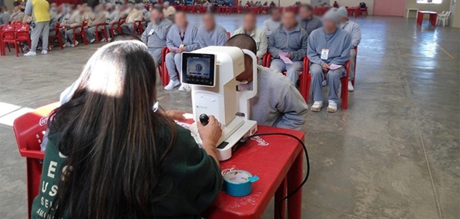 Internos de la Penitenciaría de El Hongo II recibieron atención oftálmica